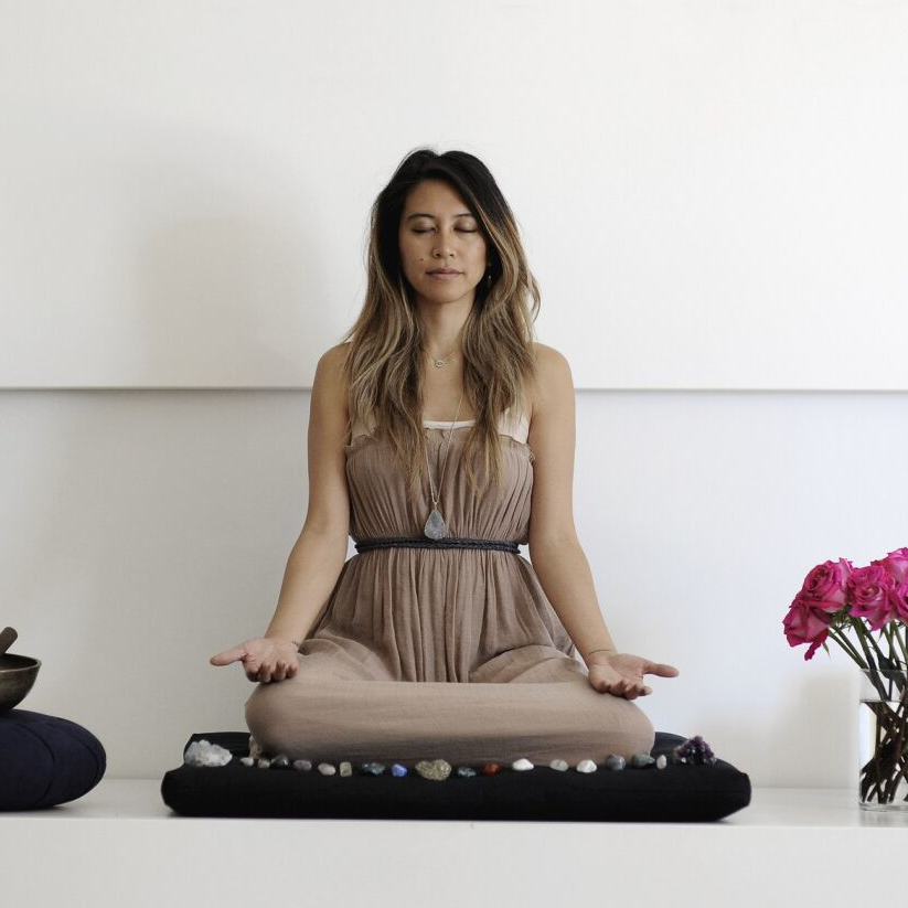 Crystal Meditation – Lumoona